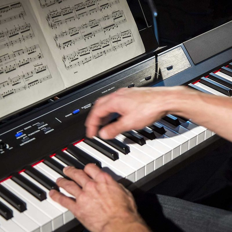 Gute Tastatur beim E-Piano - worauf es im Test ankommt